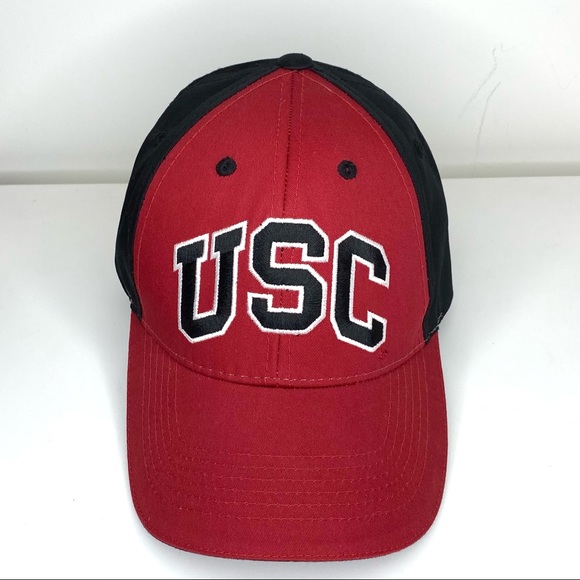 Captivating Headgear | Accessories | Usc Trojans Fitted Cap | Poshmark